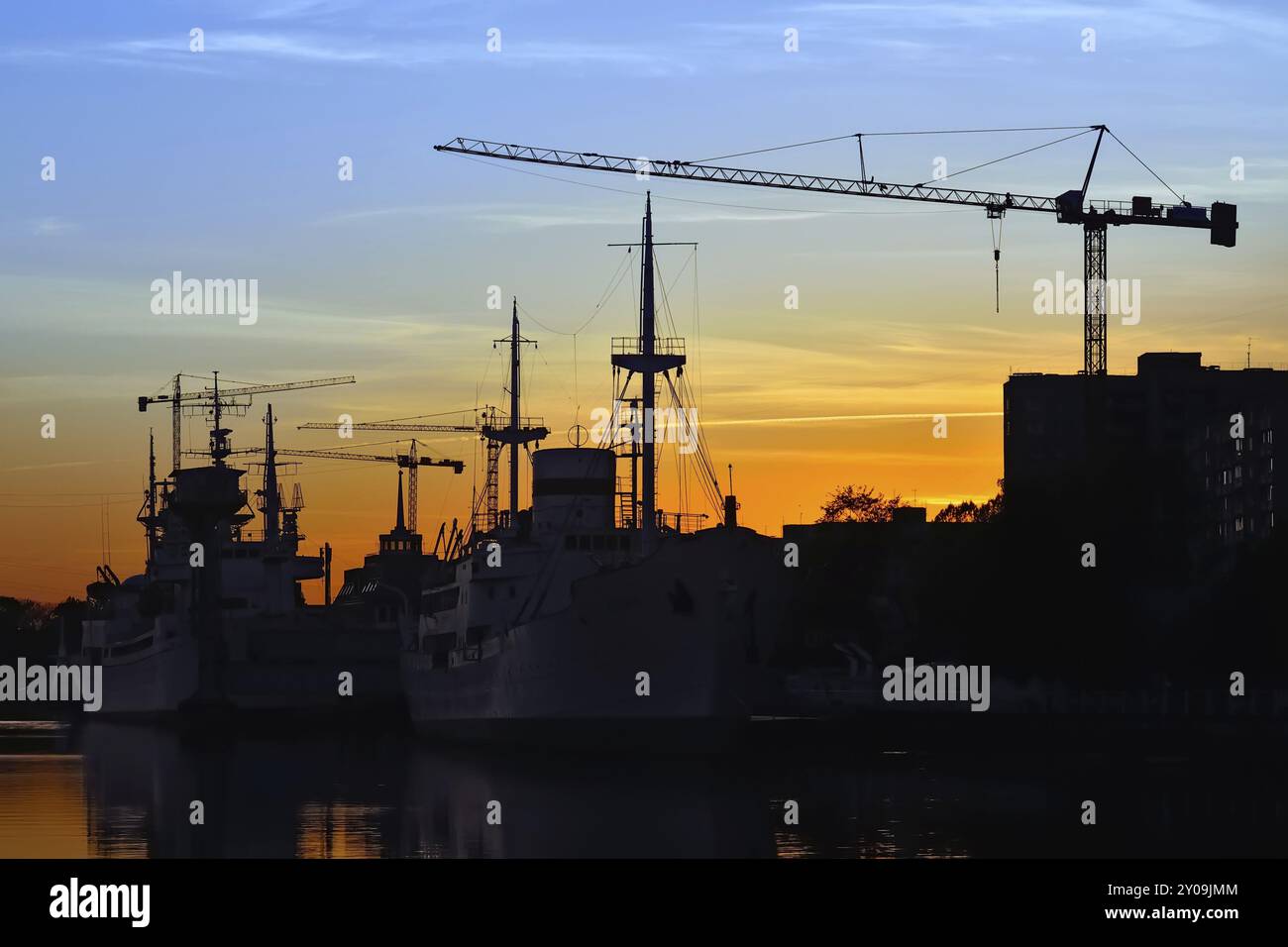 Abend auf dem Pregel River. Kaliningrad, Russland, Europa ...