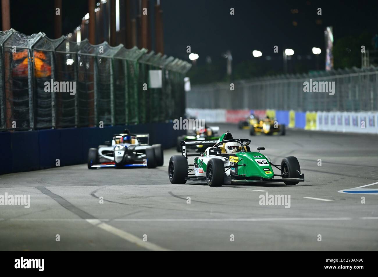 Chennai, INDIEN. September 2024. Die F4-Rennwagen sind in Rennen 2 der ...