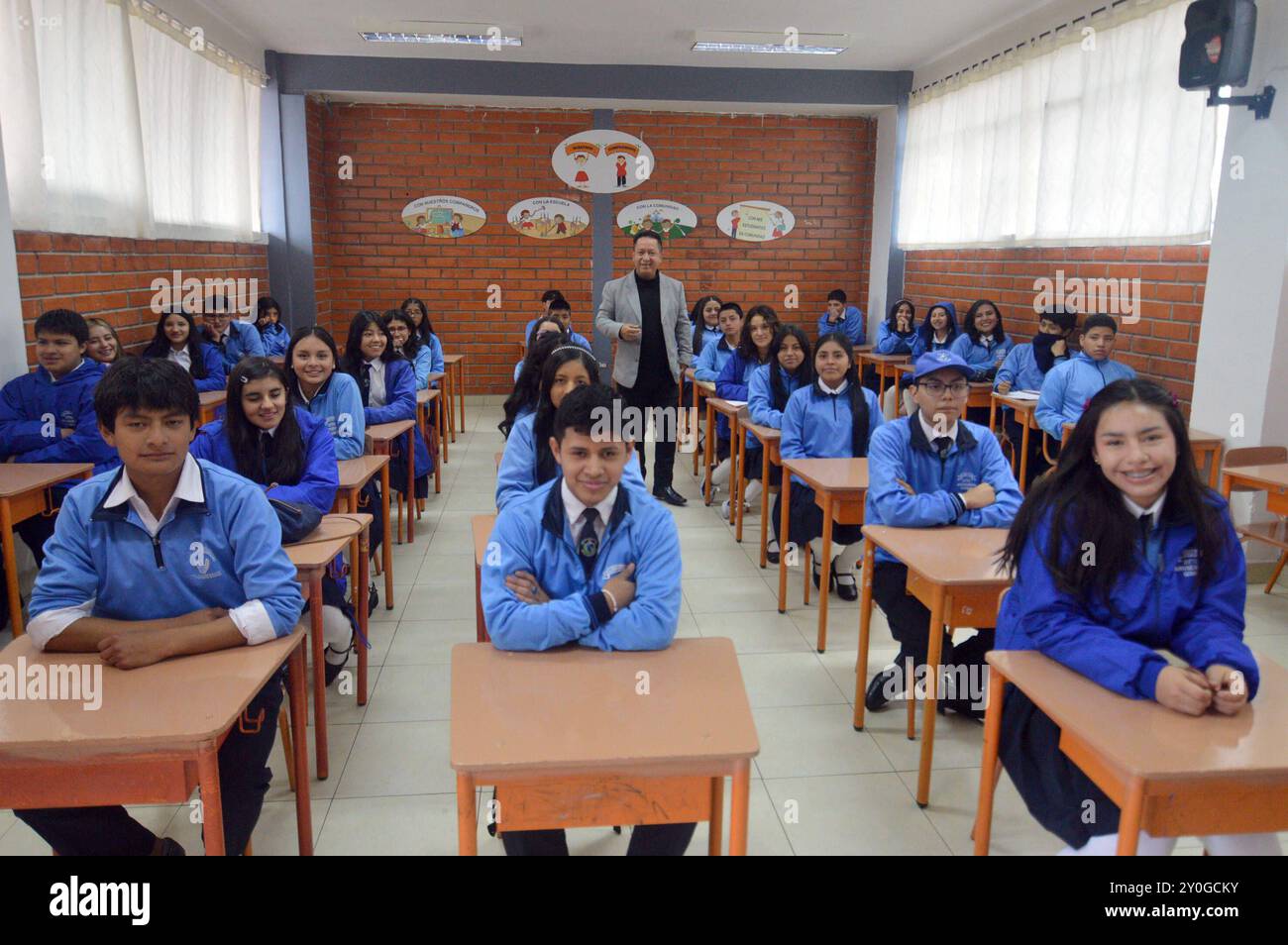 CUENCA BEGINN DES SCHULJAHRES 2024 2025 Cuenca, Ecuador 2. September ...