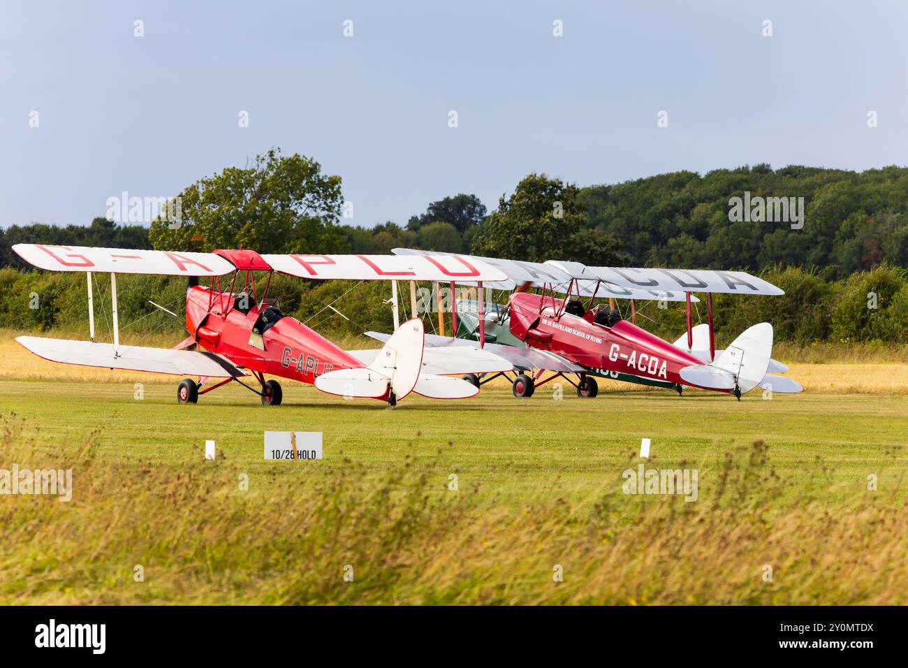 DeHavilland Tiger Moth DH82A des Tiger Moth Club Tiger 9 Displayteams ...