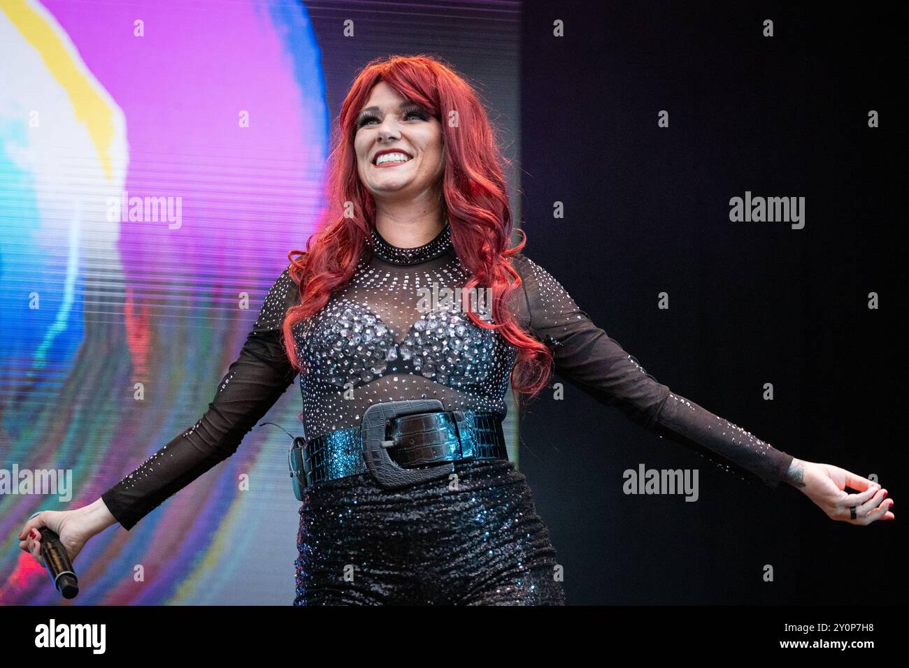 Wir lieben die 90er und 2000er 2024 -Fotos und -Bildmaterial in hoher Auflösung – Alamy