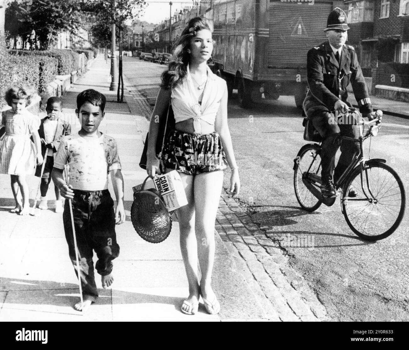 9. April 1959: London, England, Vereinigtes Königreich: Eine attraktive ...