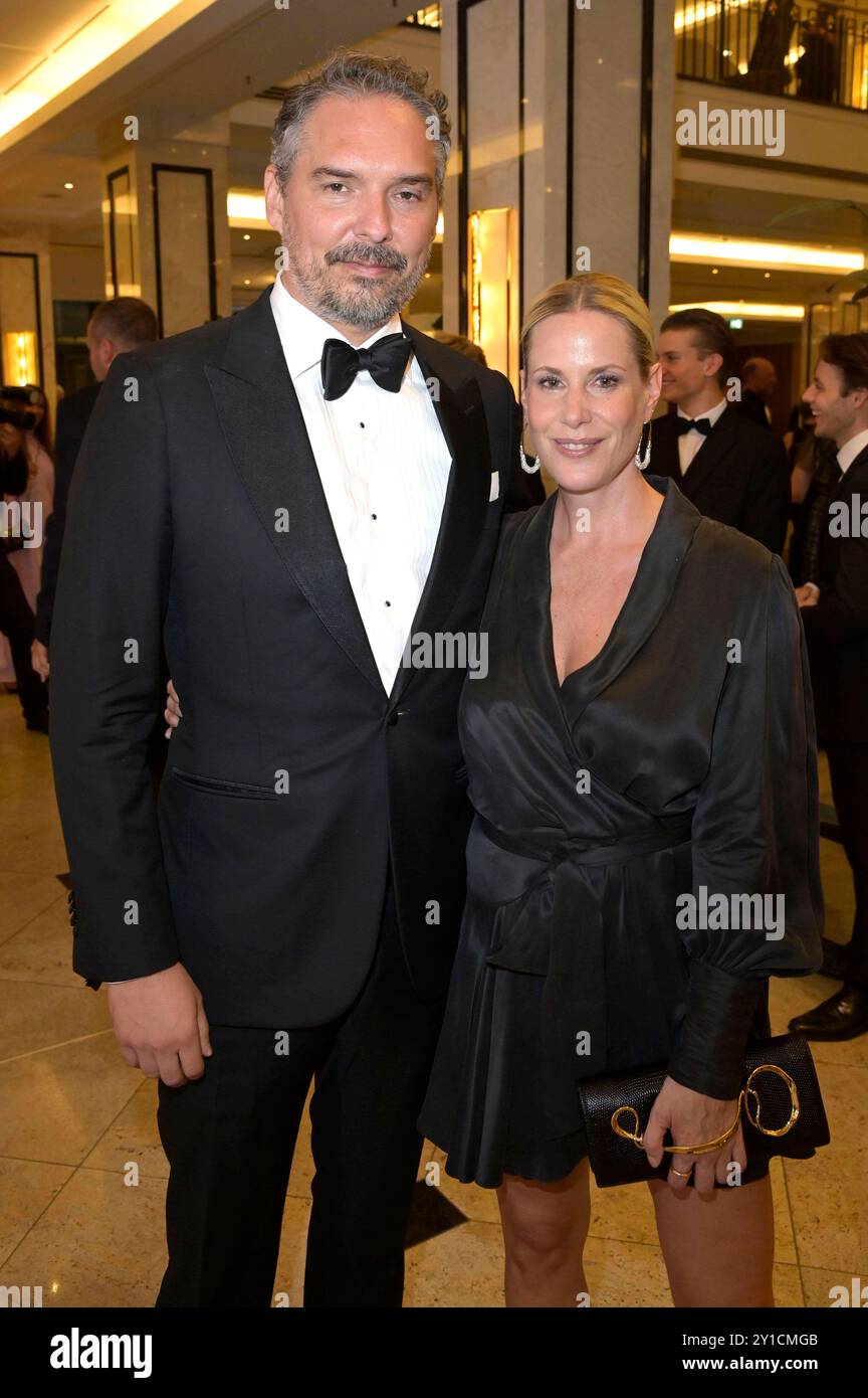 Anika Decker mit Ehemann Alexander Wilde beim Tribute to Bambi 2024 im ...