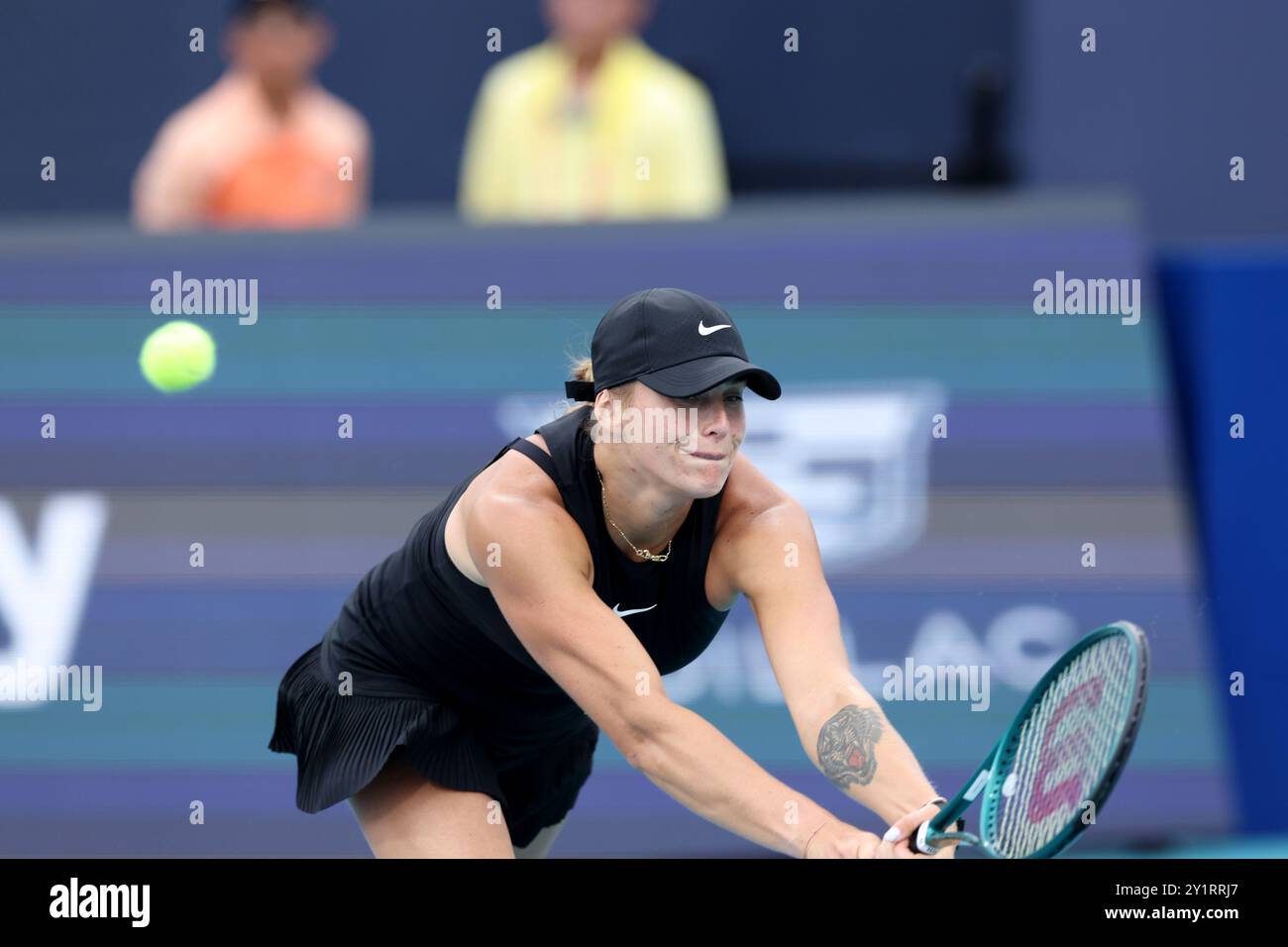 MIAMI GARDENS, FLORIDA - 22. MÄRZ: Aryna Sabalenka aus Belarus besiegt Paula Badosa aus Spanien ...