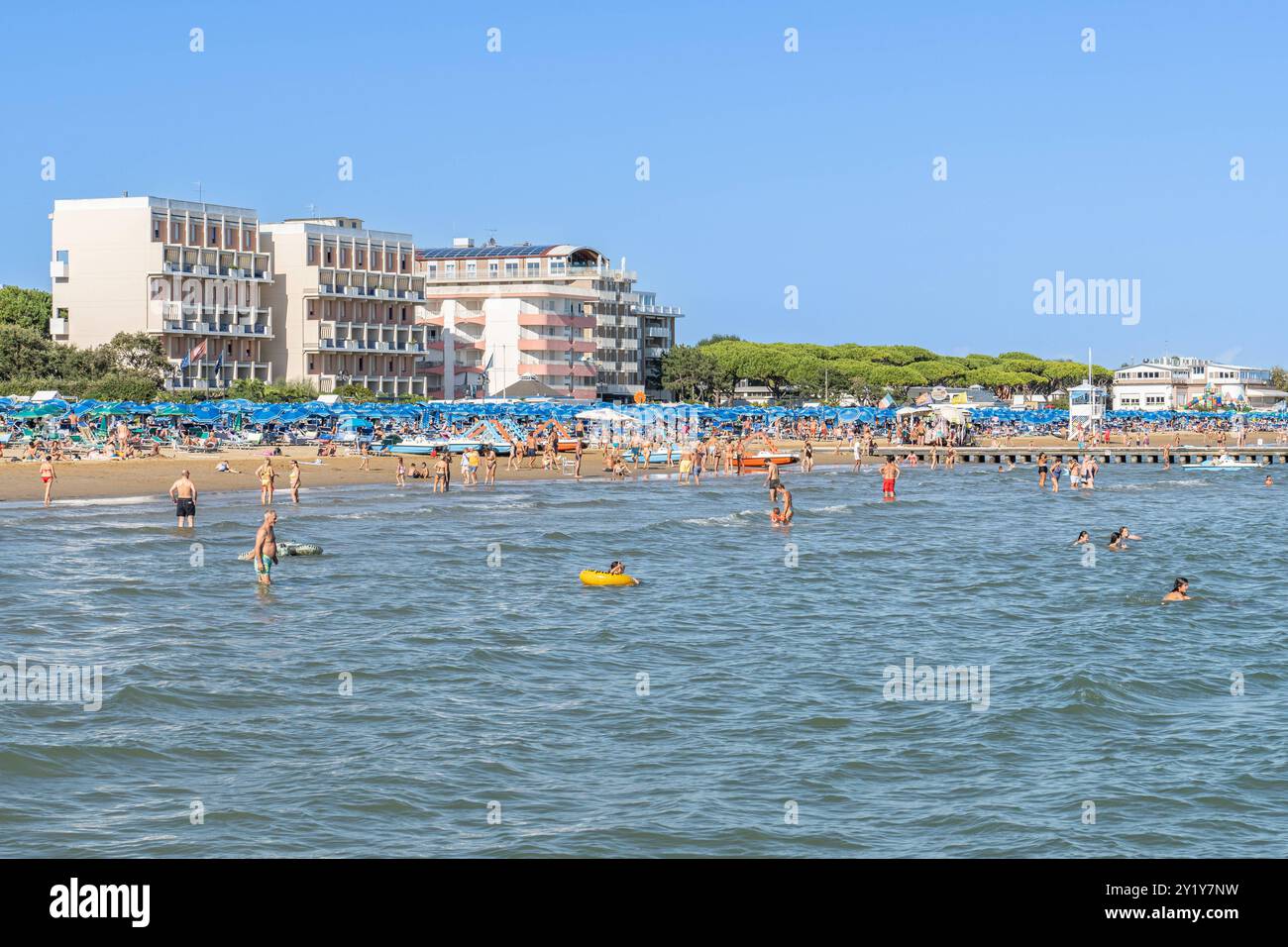 07.09.2024 / Lido di Jesolo, Provinz Venedig, Venetien, obere Adria, Italien / Küste am ...