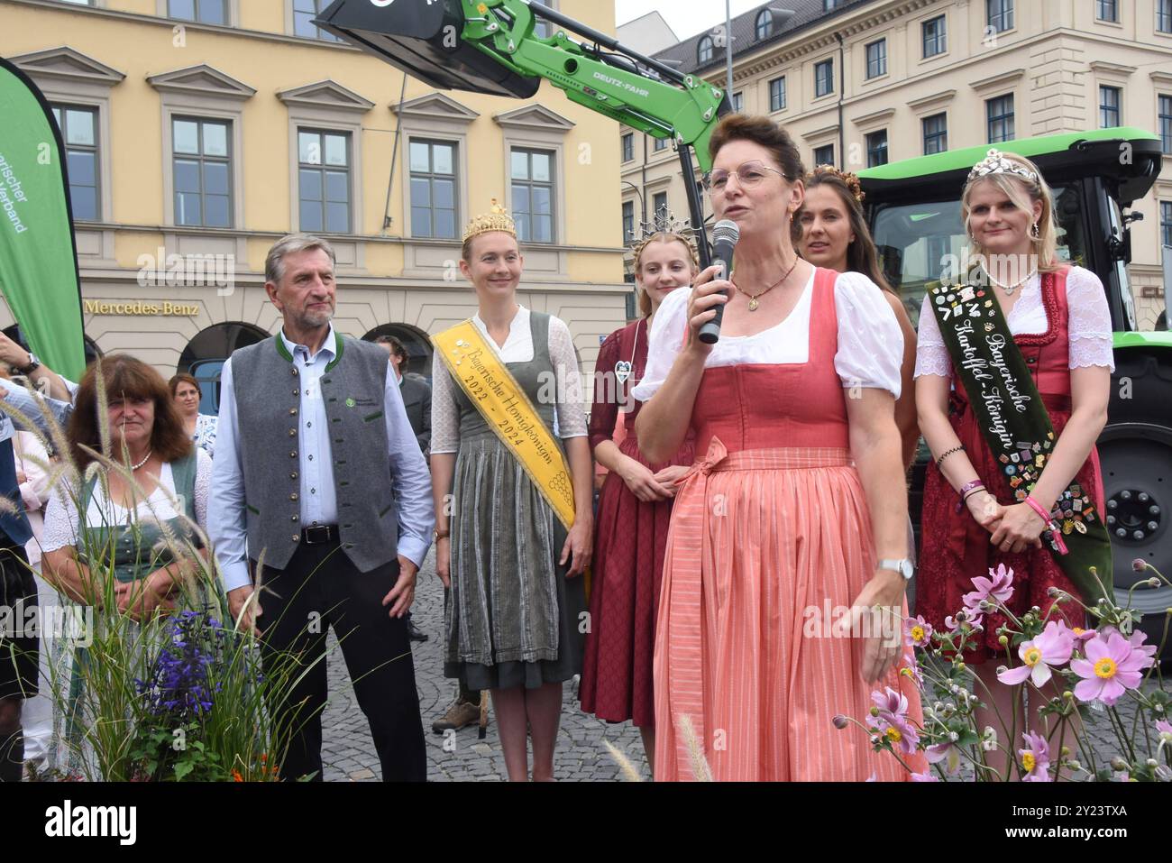 Günther Felssner BBK Praesident Christine Singer Bayerische ...