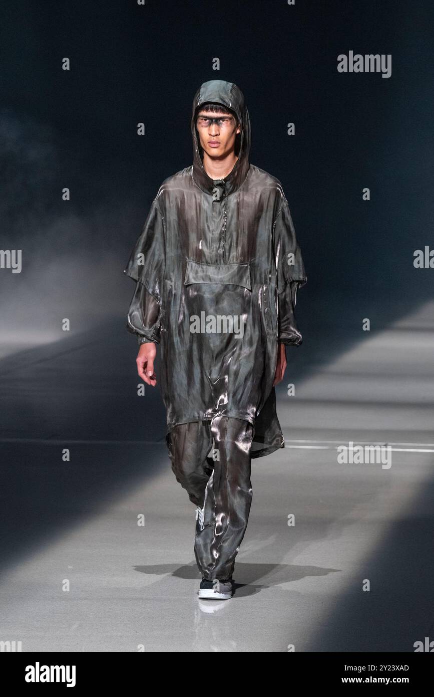 Tokio, Japan. September 2024. Runway Model, 6. September 2024 - Rakuten ...