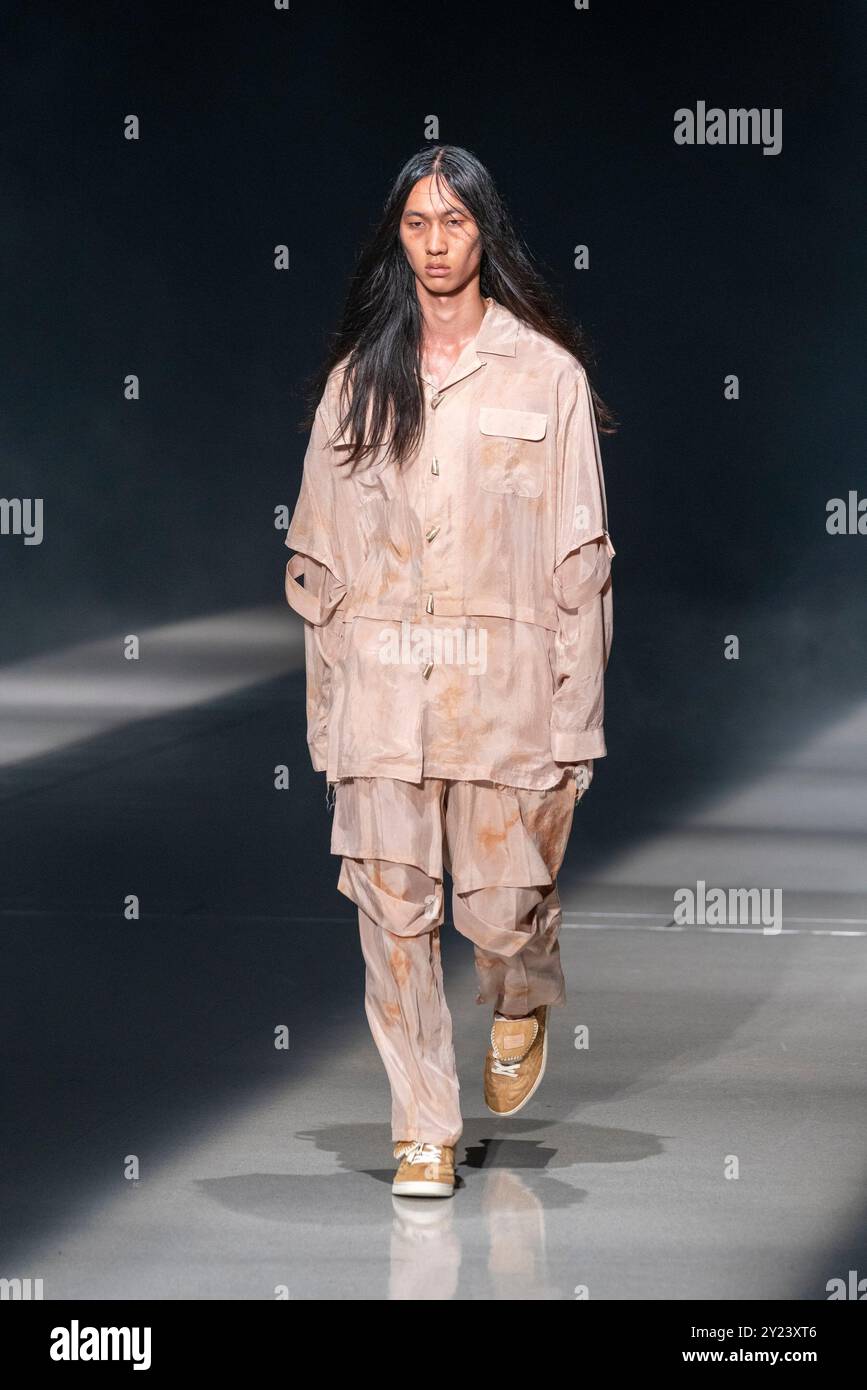 Tokio, Japan. September 2024. Runway Model, 6. September 2024 - Rakuten ...