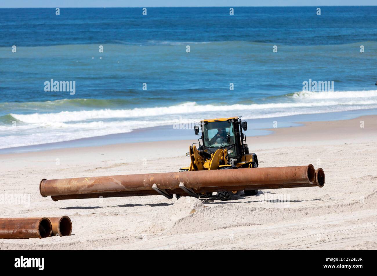 Die Sylter Küste ist der Gewalt des Meeres ständig unmittelbar ...