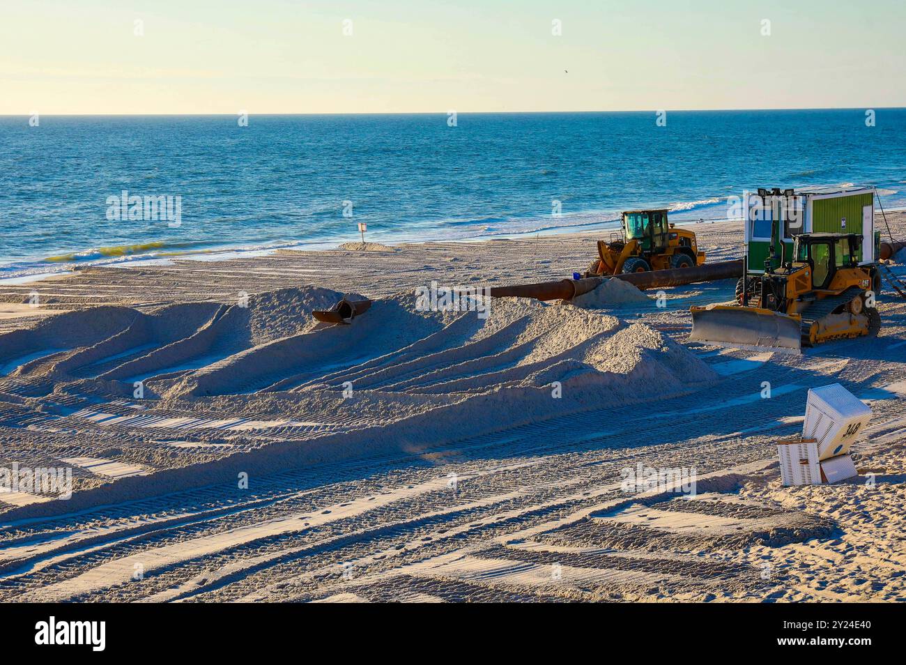 Die Sylter Küste ist der Gewalt des Meeres ständig unmittelbar ...