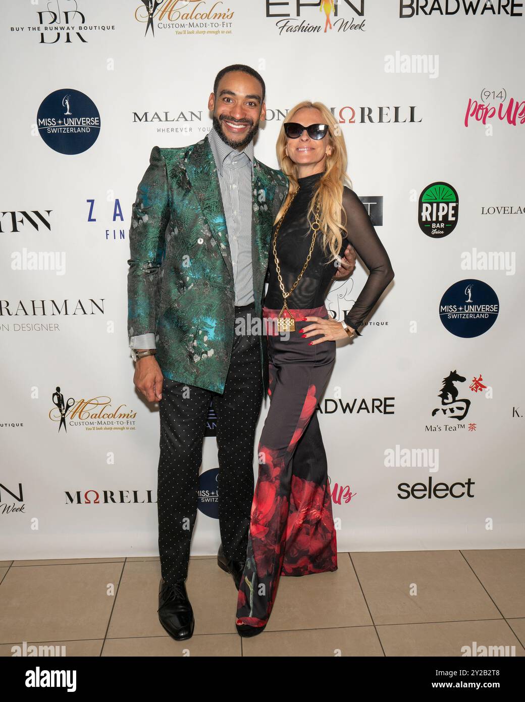 Zeke Thomas und Consuelo Vanderbilt besuchen die Front Row bei der Malan Breton NYFW SS25 Runway ...