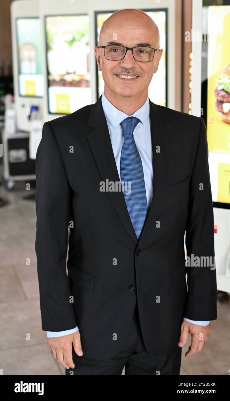 Berlin, Deutschland. September 2024. Mario Federico, CEO von McDonalds ...
