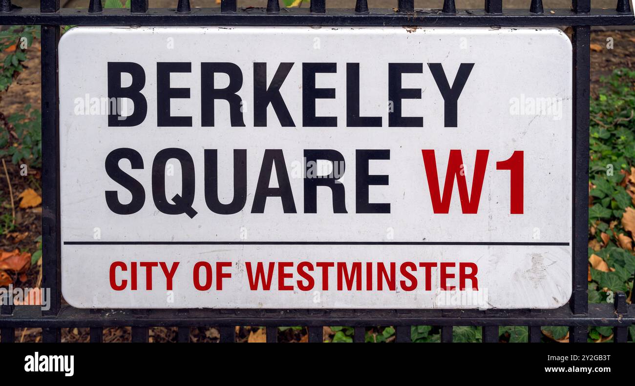 Sign mayfair london -Fotos und -Bildmaterial in hoher Auflösung – Alamy