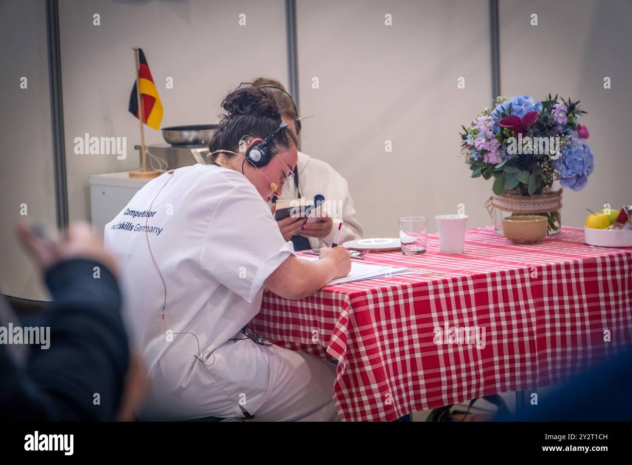 Erste Tag der WorldSkills 2024 in Lyon. Hier die Chemnitzer ...