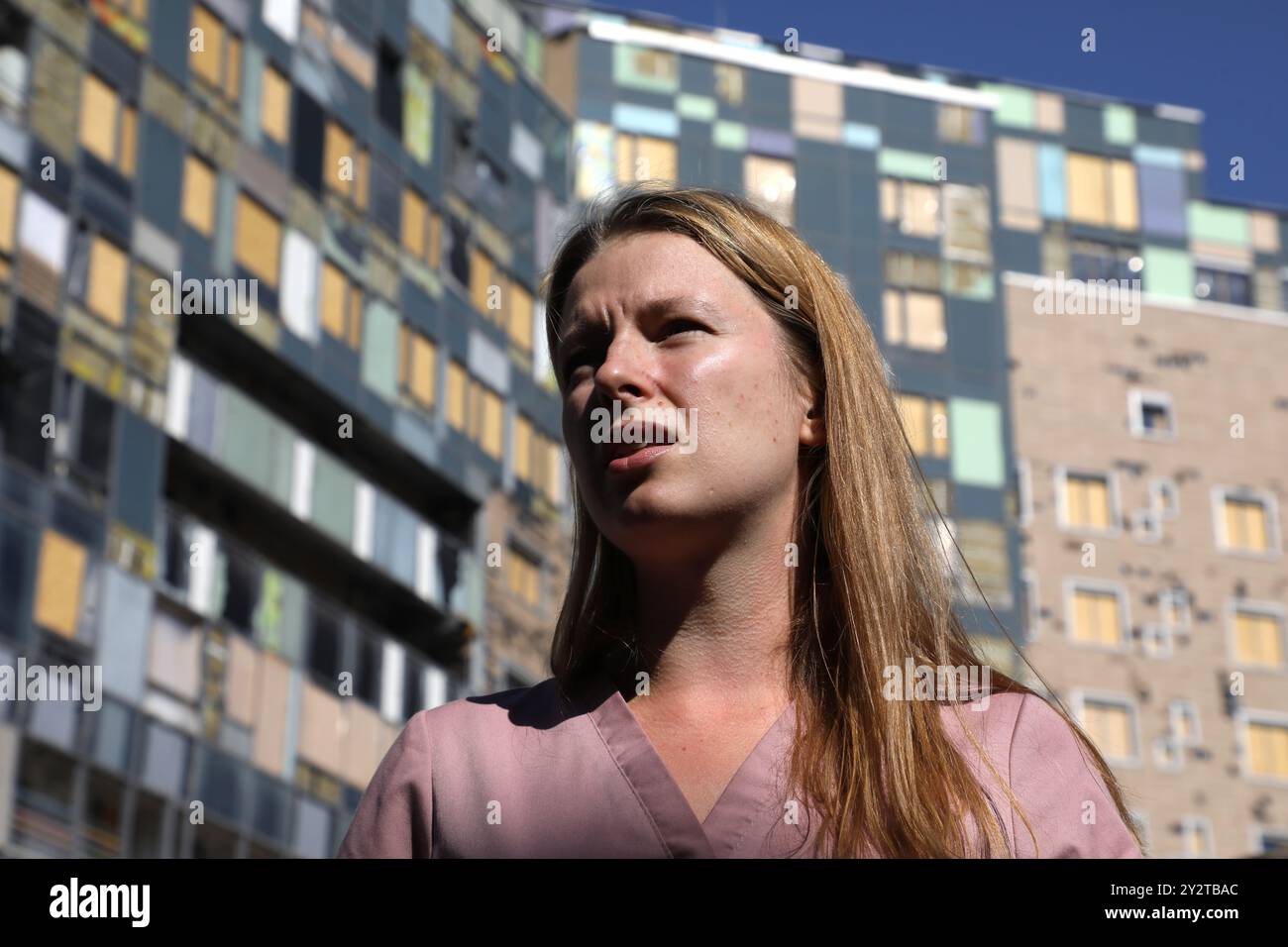 KIEW, UKRAINE - 10. SEPTEMBER 2024 - Ein medizinisches Fachpersonal ...