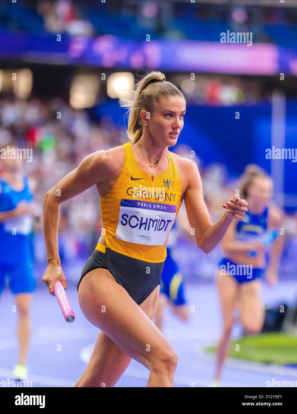 Alica Schmidt nahm an der 4X400 Meter Staffel bei den Olympischen ...