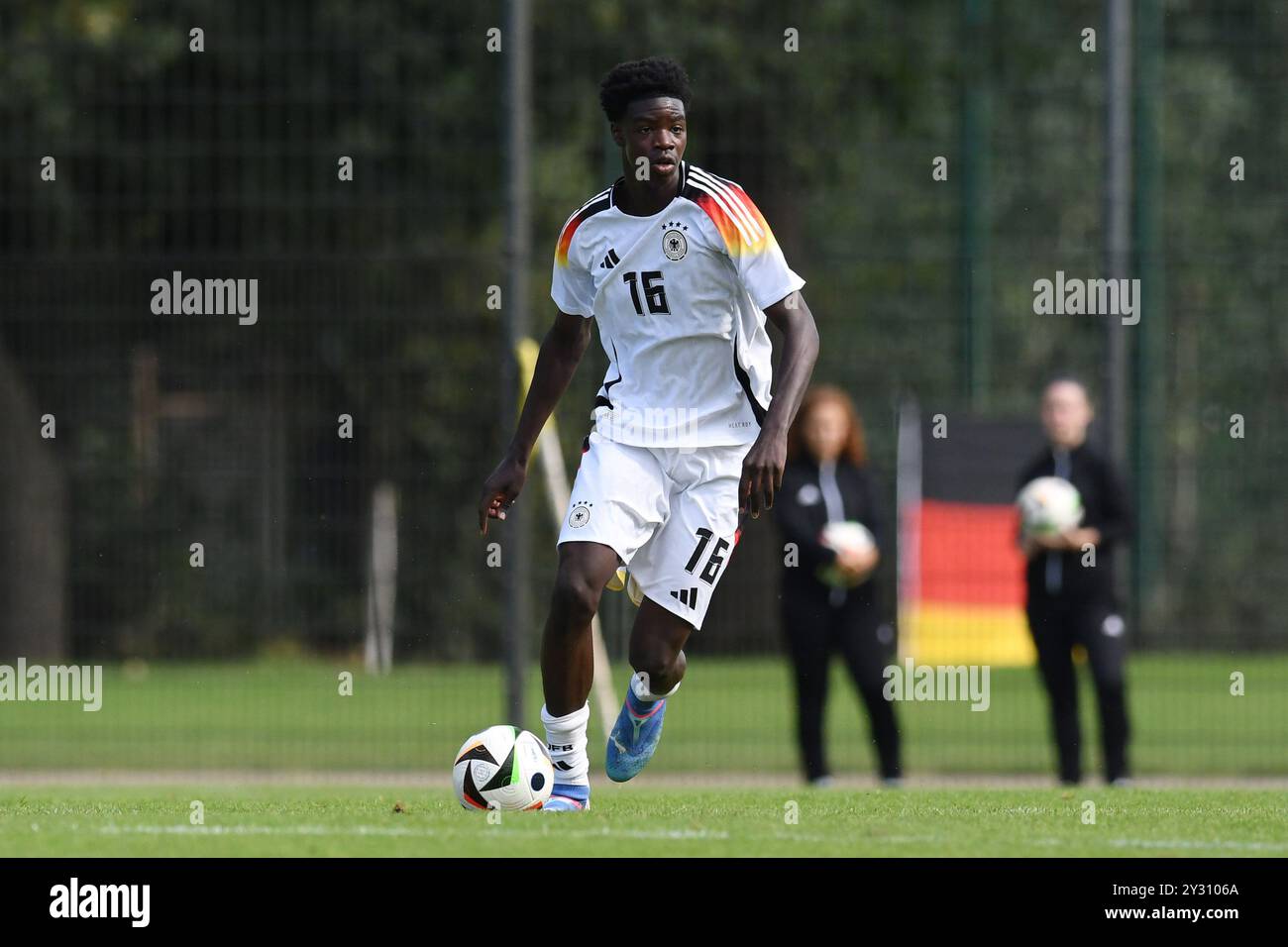 Mussa Kaba ( Deutschland U 17 ). Deutschland, DFB Fussball, vier ...