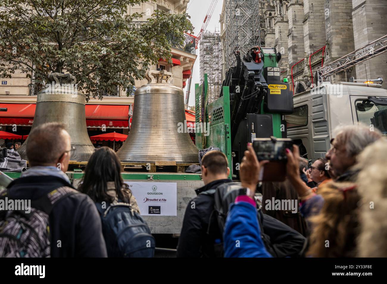 Acht Glocken kehren am 12. September 2024 in den nördlichen Glockenturm ...