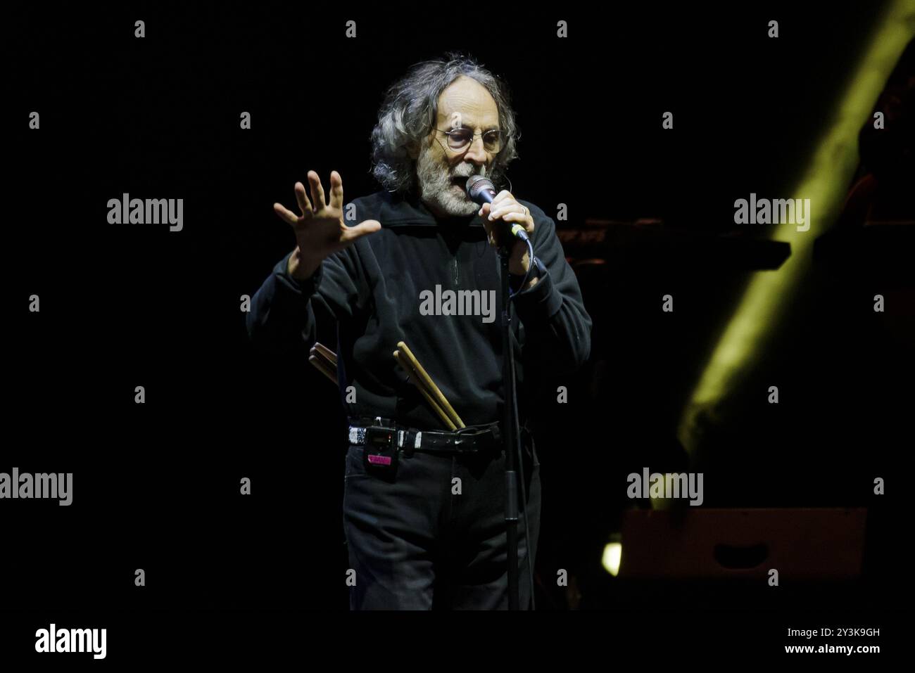 Franz Di Cioccio von der Band Premiata Forneria Marconi (PFM) tritt ...