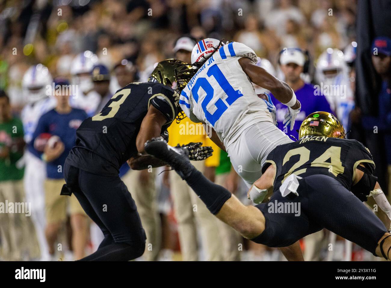 14. September 2024: Wake Forest Demon Deacons Linebacker Dylan Hazen ...