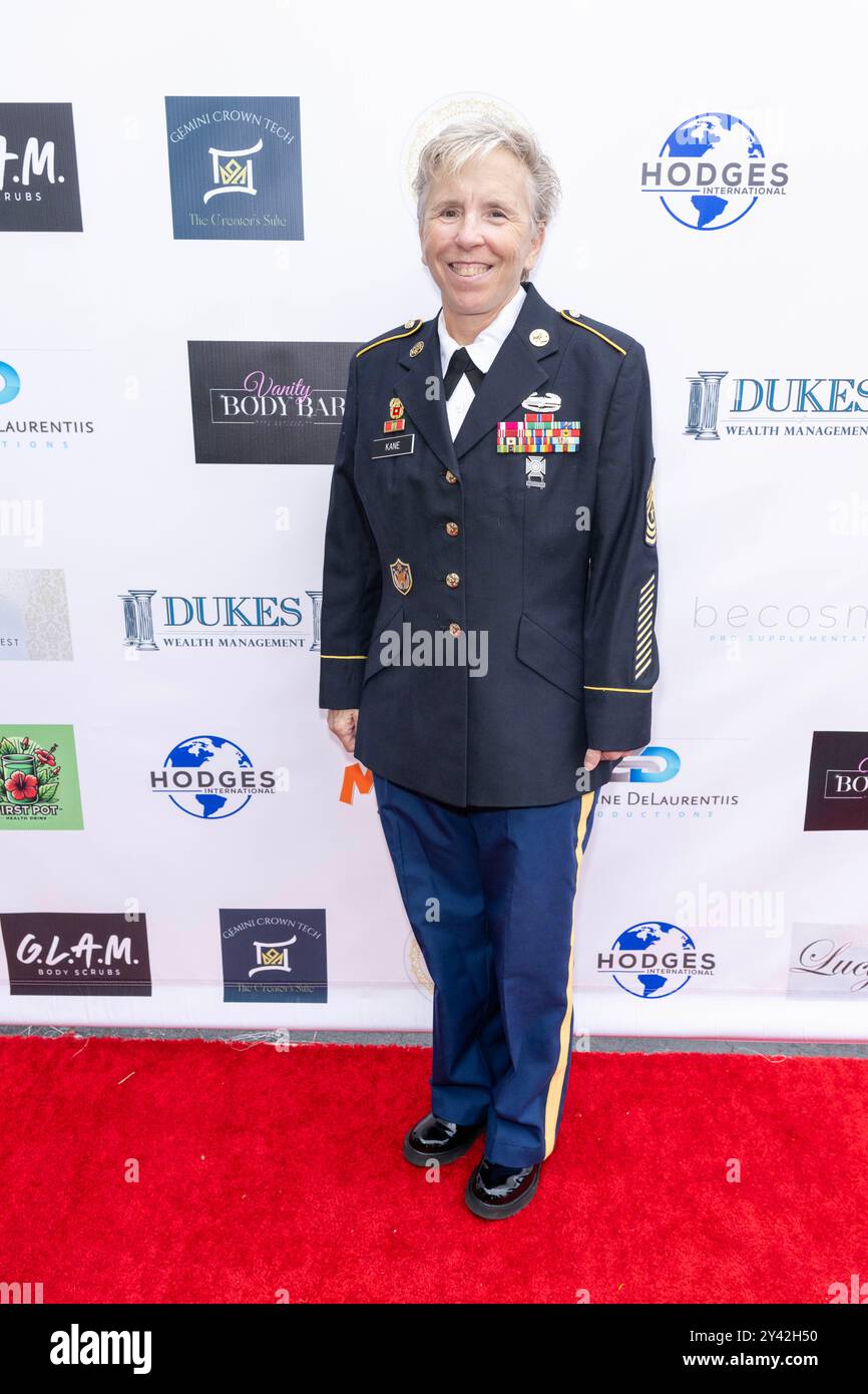 Los Angeles, USA. September 2024. Sergeant Major (RET) Robin Kane nimmt ...