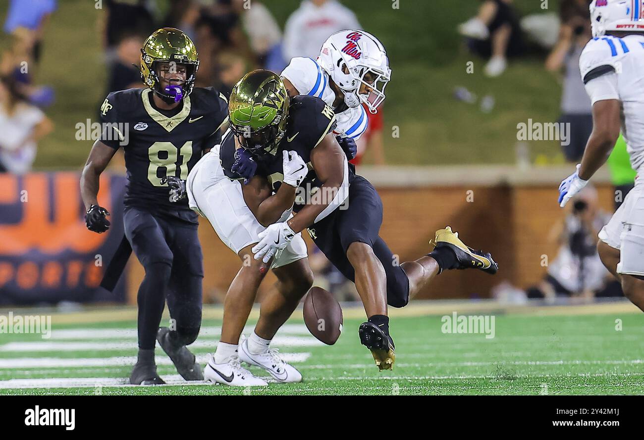 14. September 2024: John Saunders Jr. aus Mississippi (5) wirft den ...