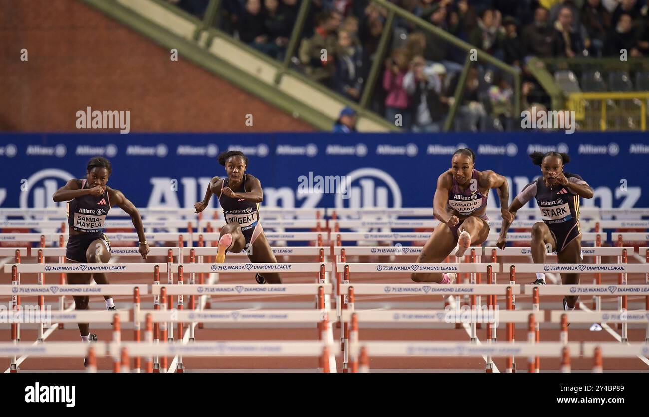 Cyréna Samba-Mayela, Ackera Nugent, Jasmine Camacho-Quinn und Grace ...