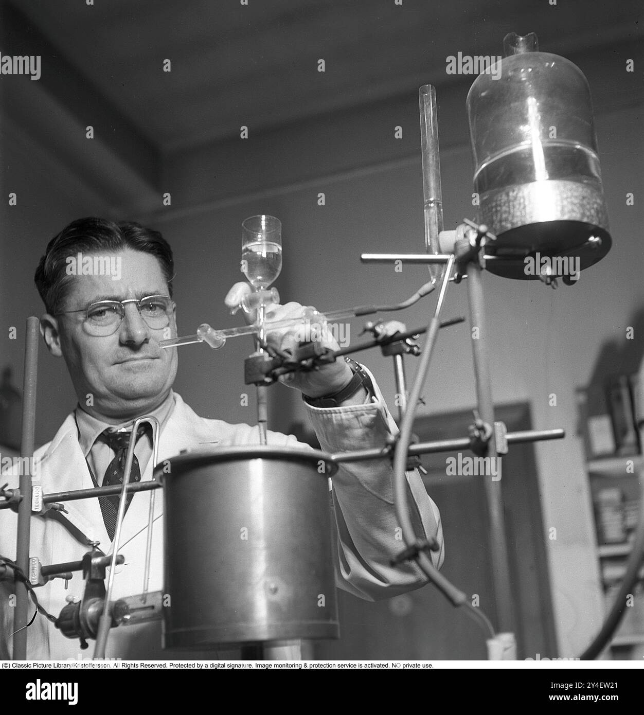 Howard Florey. 1898-1968. Australischer Pharmakologe, der 1945 den ...