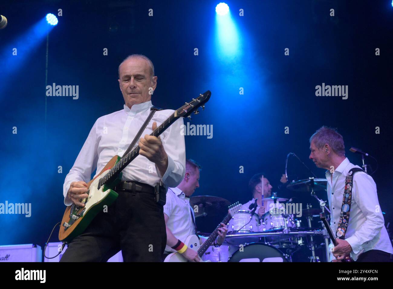 Francis Rossi Gesang, Gitarre, Richie Malone Gitarrist, Leon Cave ...