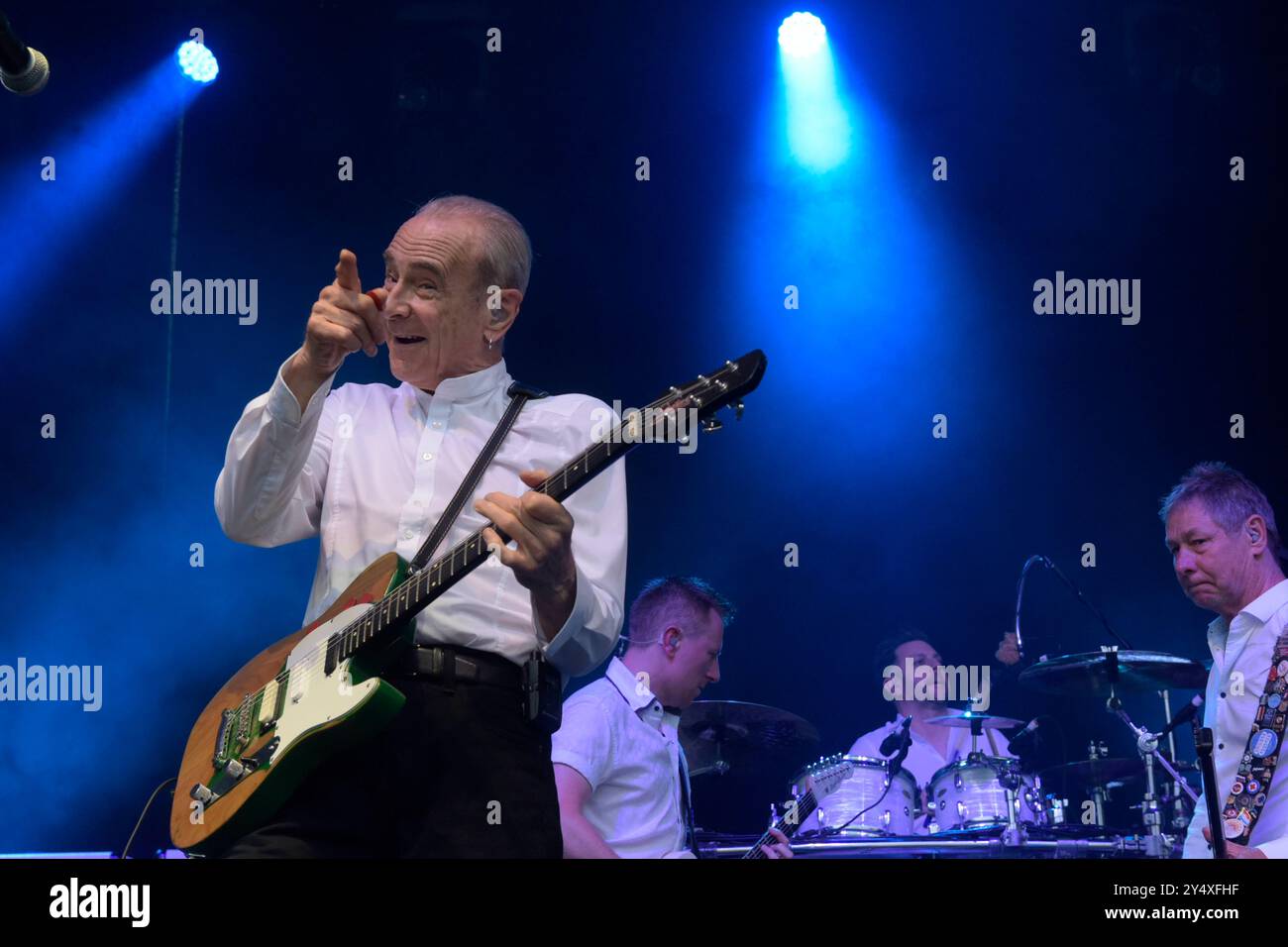 Francis Rossi Gesang, Gitarre, Richie Malone Gitarrist, Leon Cave ...