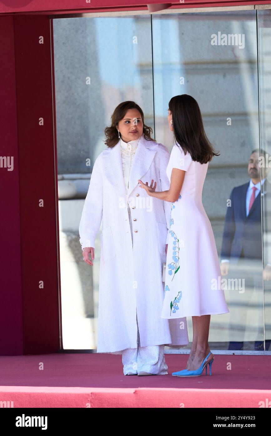 Sheikha jawaher bint hamad bin suhaim al thani -Fotos und -Bildmaterial ...