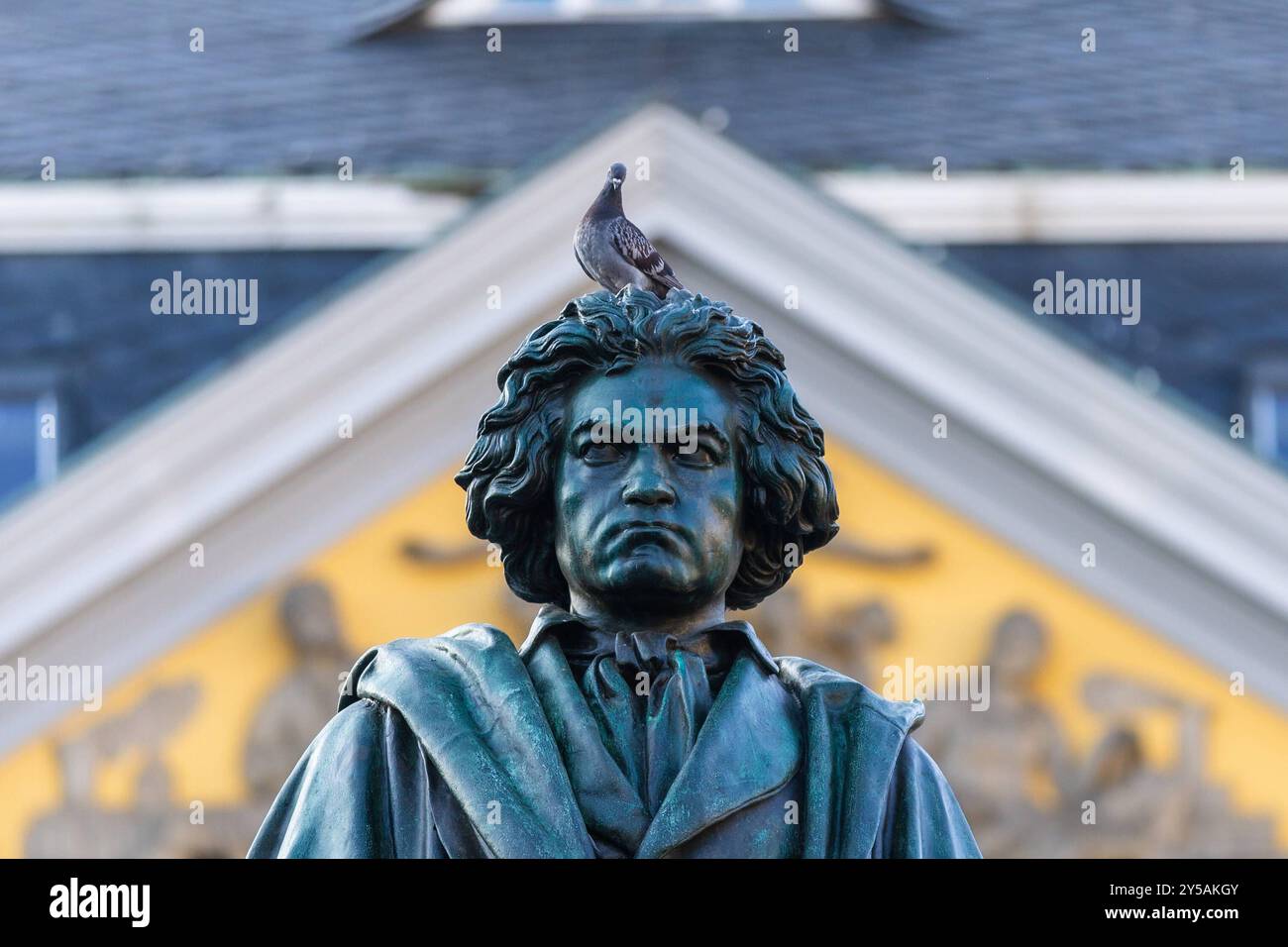Beethoven Denkmal auf dem Bonner Münsterplatz - 20.09.2024. Das ...