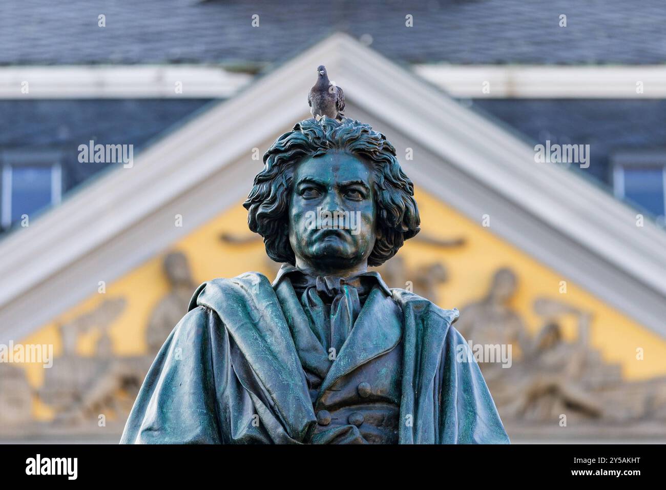 Beethoven Denkmal auf dem Bonner Münsterplatz - 20.09.2024. Das ...