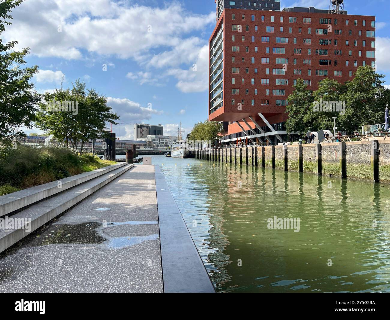 Naturnaher Umbau des Rijnhaven in Rotterdam Umbau des ehemaligen ...