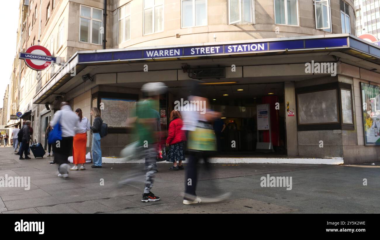 Die szene bei warren street u bahn station -Fotos und -Bildmaterial in ...