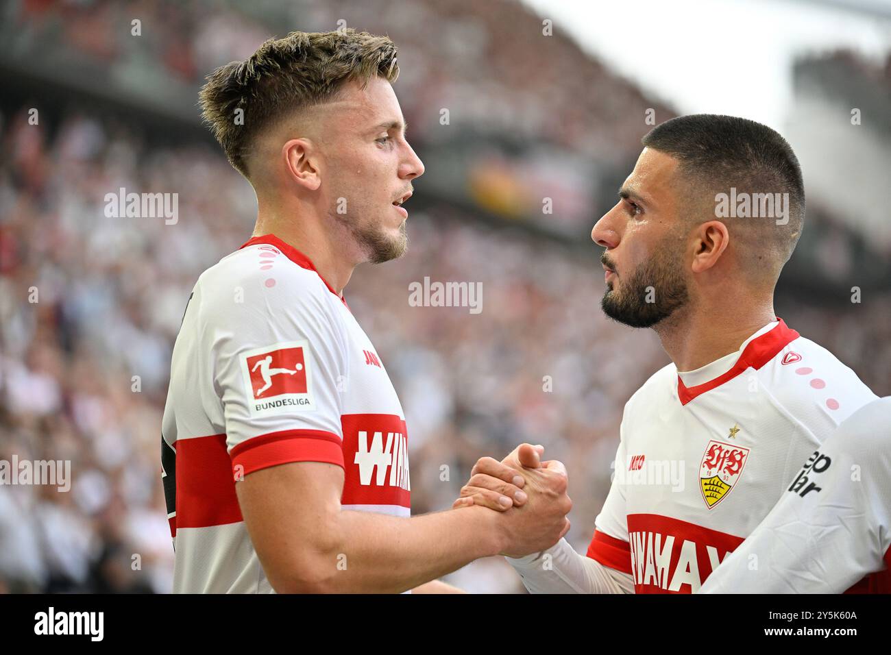 TOR zum 2:0 Ermedin Demirovic VfB Stuttgart (09) Torjubel Enzo Millot VfB Stuttgart (08) Deniz ...