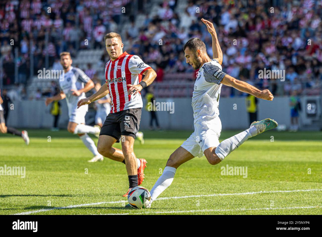 KRAKAU, POLEN, 21. SEPTEMBER 2024, FUSSBALL SAISON 2024 2025, PUSZCZA ...
