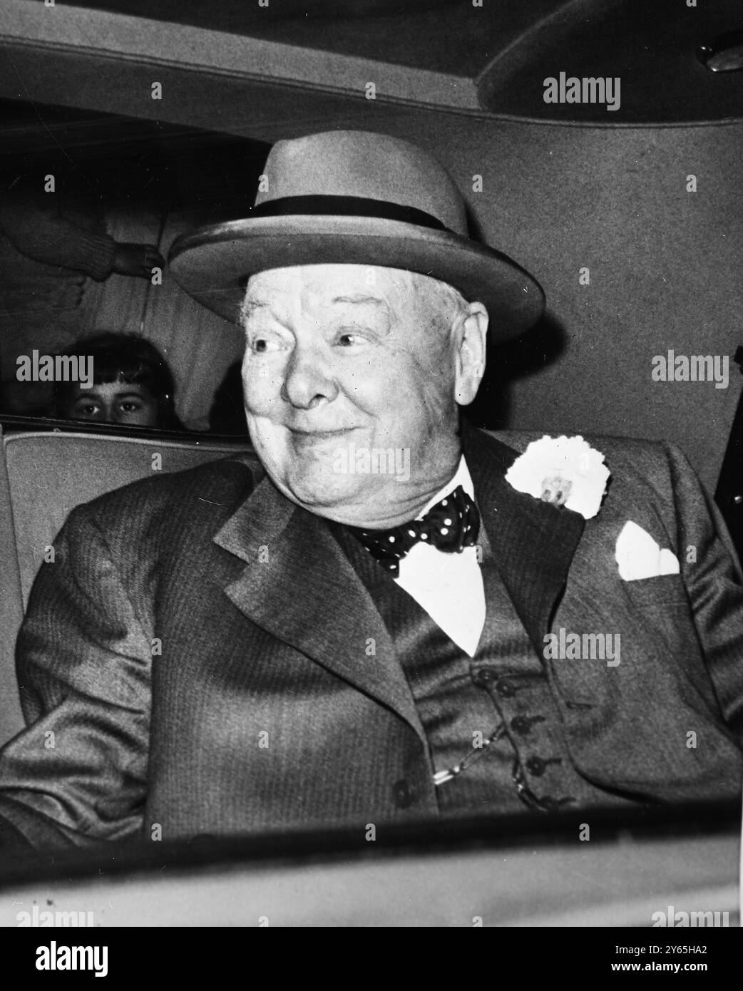 Former home of sir winston churchill Schwarzweiß-Stockfotos und -bilder ...