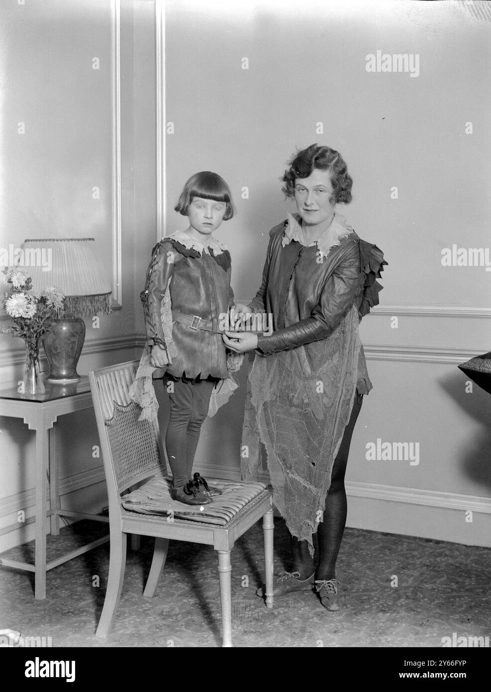 Pauline chase mit tochter -Fotos und -Bildmaterial in hoher Auflösung ...