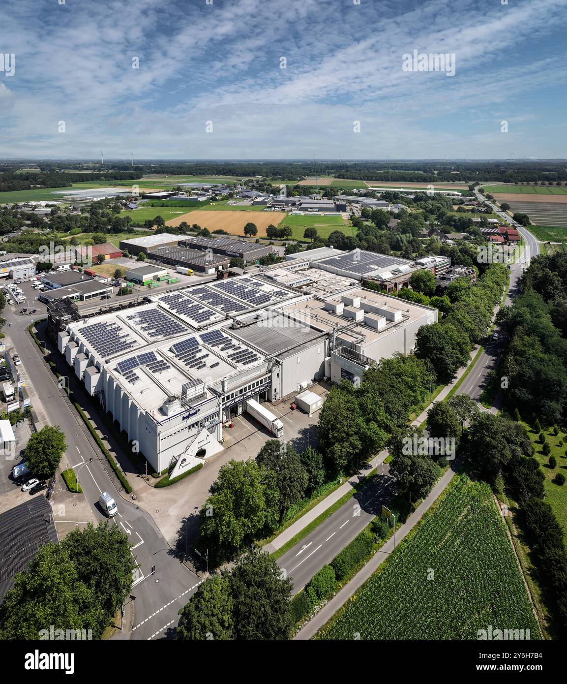 Das Unternehmen Bofrost vom Niederrhein Drohnenfoto die Bofrost ...