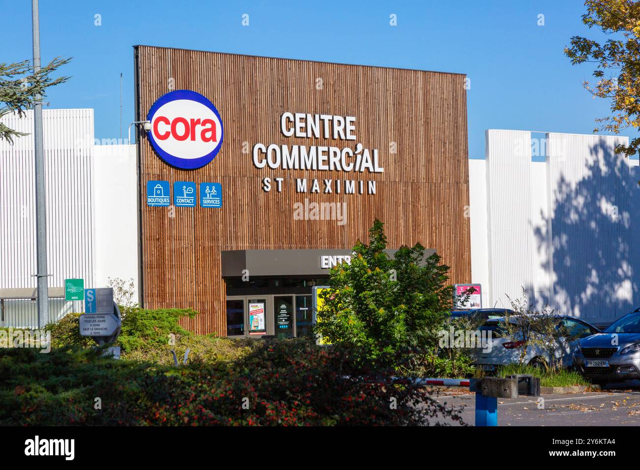 Cora hypermarkt -Fotos und -Bildmaterial in hoher Auflösung – Alamy