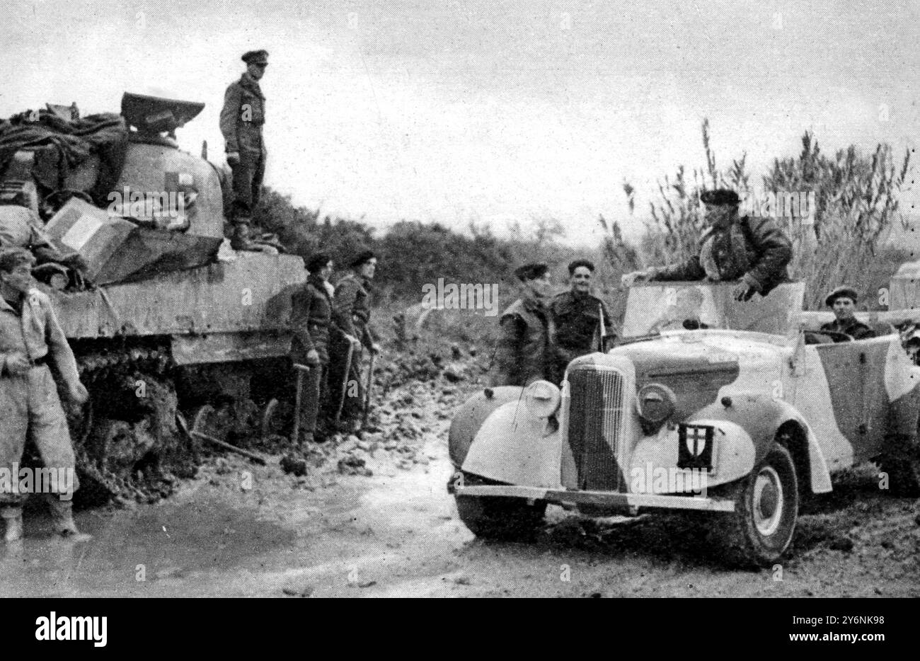 Erste Schritte in der Schlacht am Sangro River. General Montgomery und ...