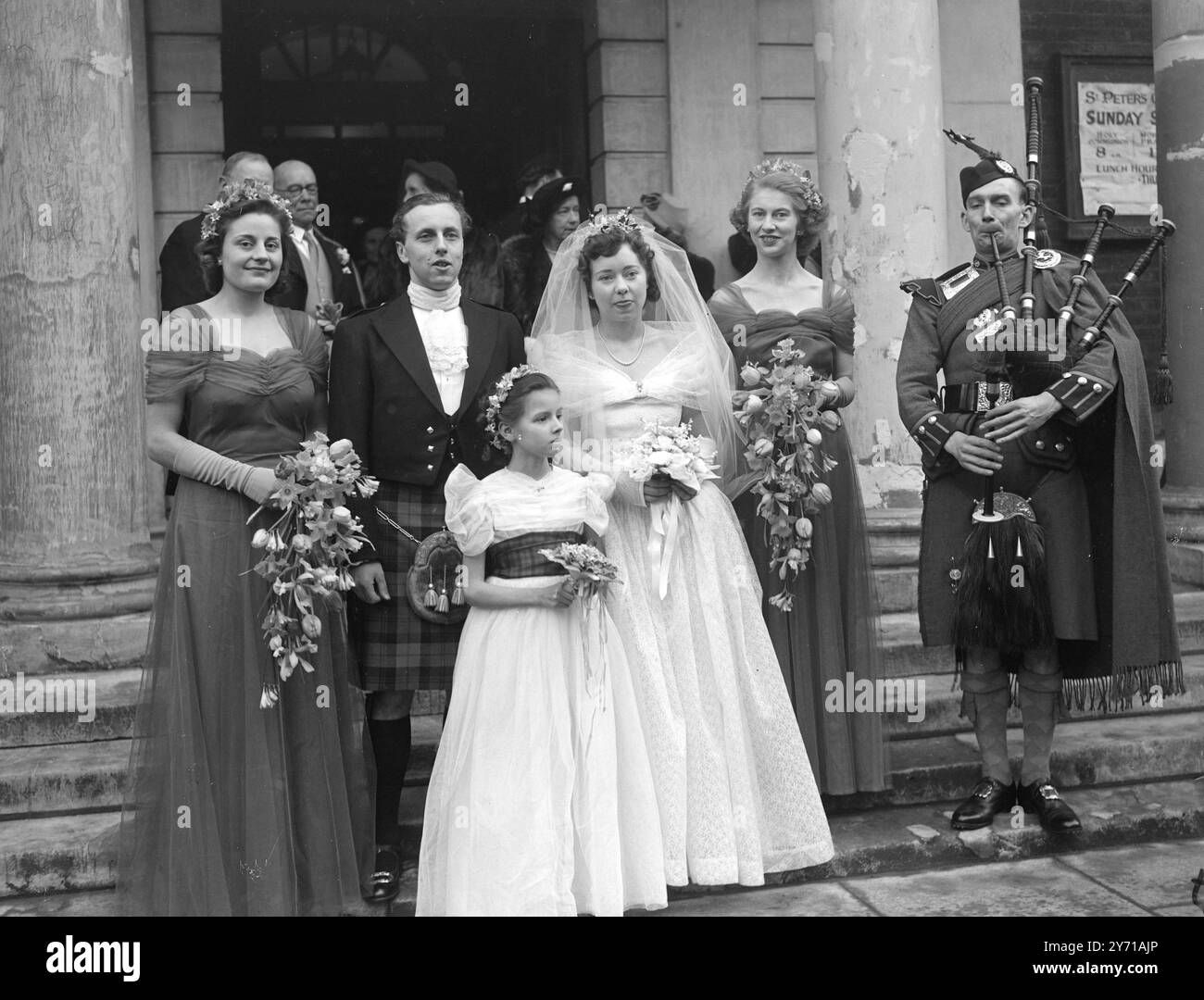 ISLAND WEDDING Mr . JOHN HARPER NELSON von den Inseln von Mull war mit ...