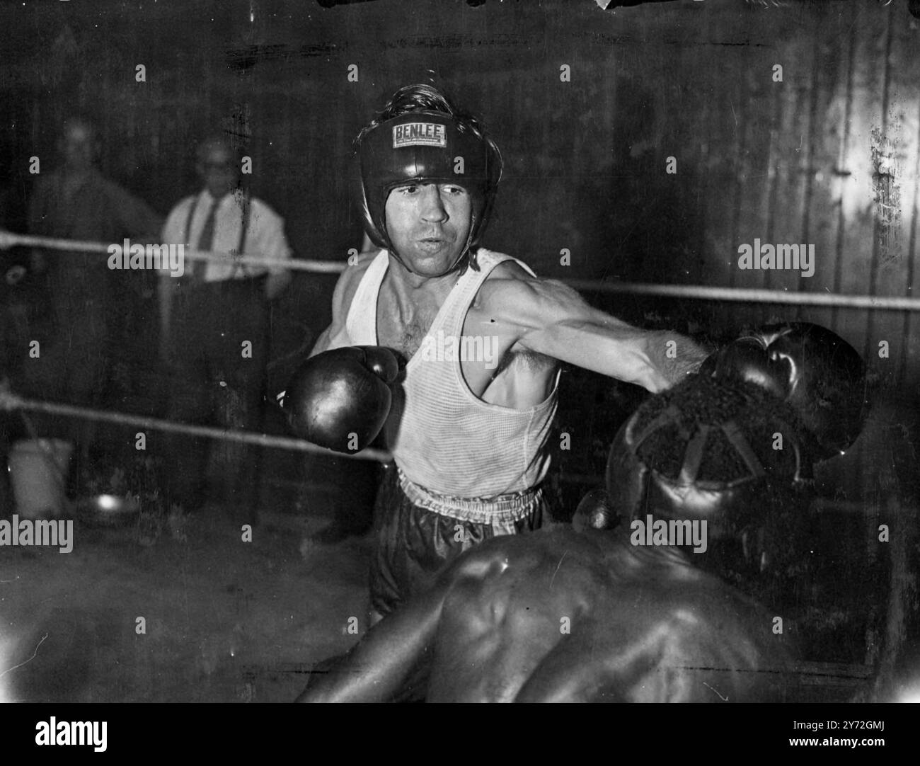 Dieses Highspeed-Flash-Bild zeigt Al Phillips, den Aldgate Tiger ...