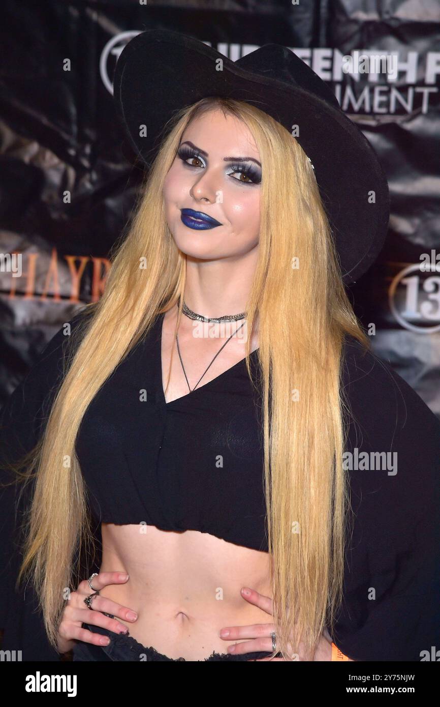 Bella Kelly bei der 16. Los Angeles Haunted Hayride Media Night im ...