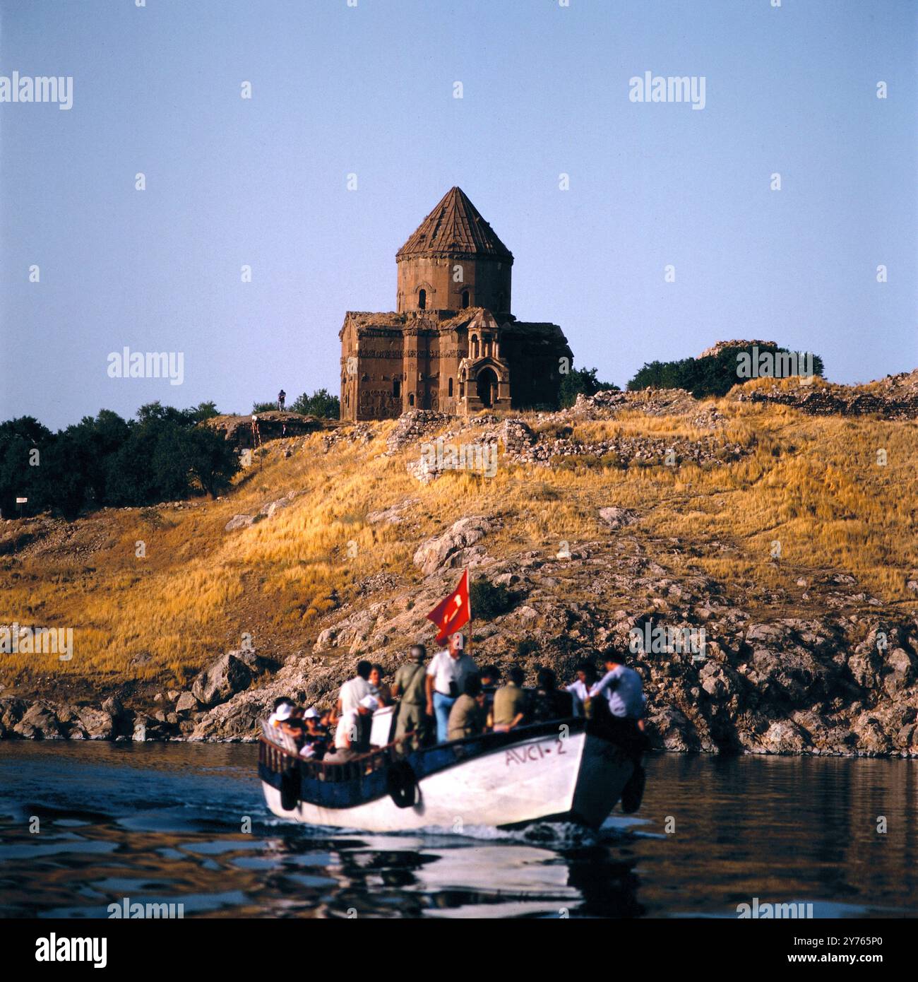 Die Kirche zum Heiligen Kreuz (Ahtamar Adası ve Kutsal Hac Katedrali ...