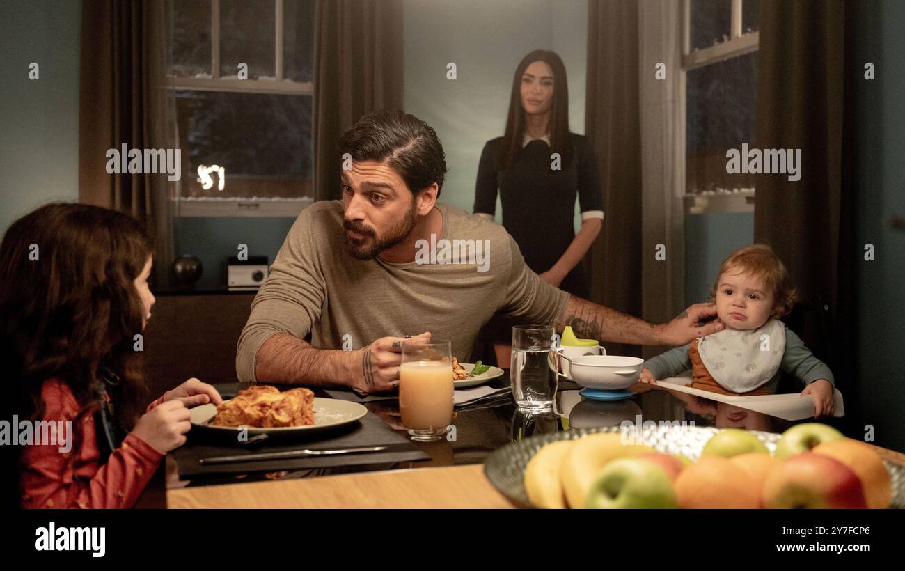 MEGAN FOX und MICHELE MORRONE in SUBSERVIENCE (2024), Regie: S. K. DALE ...