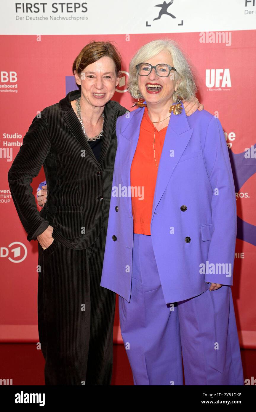 Anne Leppin und Claudia Loewe bei der 25. Verleihung der First Steps ...