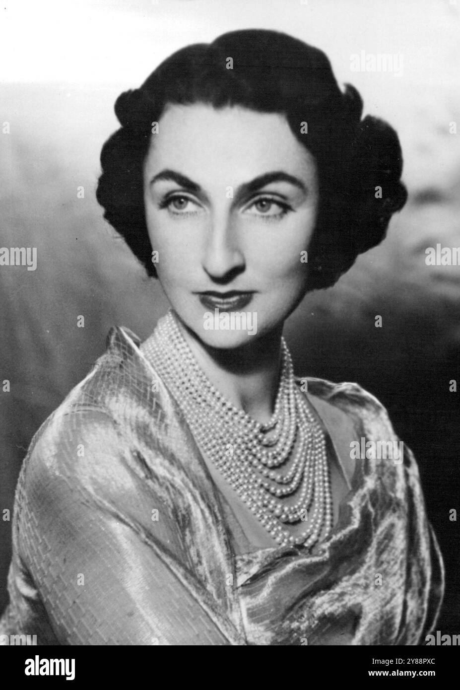 Prinzessin Berar – Ehefrau von Major H. Sir mir Himayat Ali Khan, Kronprinz von Hyderabad ...