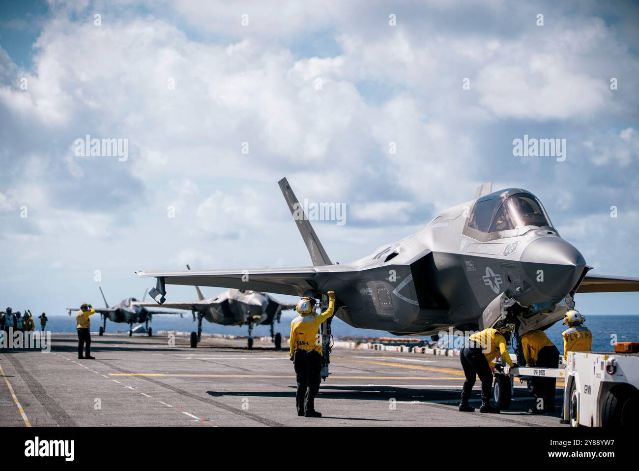 PHILIPPINE SEA (25. September 2024) US Marine Corps F-35B Lightning II ...